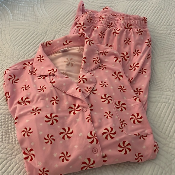 Intimates & Sleepwear | Sleep Chic Pajama Set | Poshmark